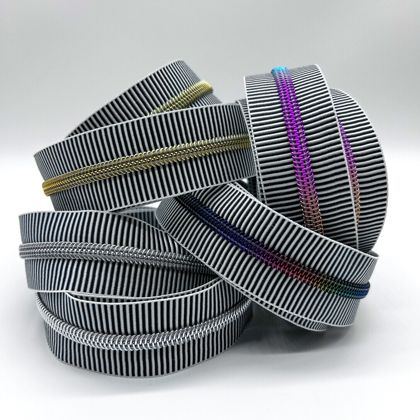 Black & White Striped Nylon #5 Zipper Tape – Fabric Pop